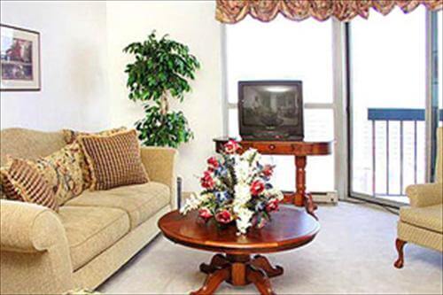 Landmark on the Lake - Milwaukee, WI 53202 | Furnished Apartments